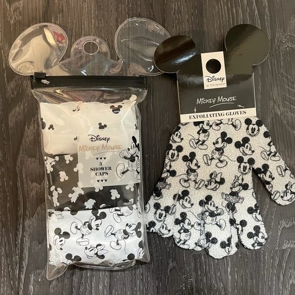 Disney | Bath & Body | Nwt Mickey Mouse Showercap And Exfoliating ...